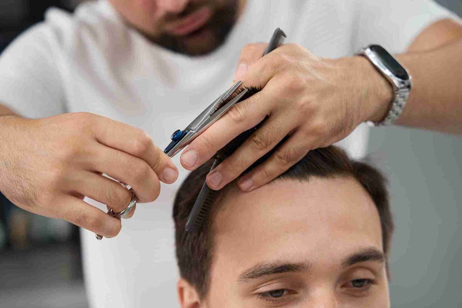 When to get a Haircut After Hair Transplant? - Asli Tarcan Clinic